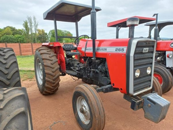 Massey Ferguson 265 Tractor for sale